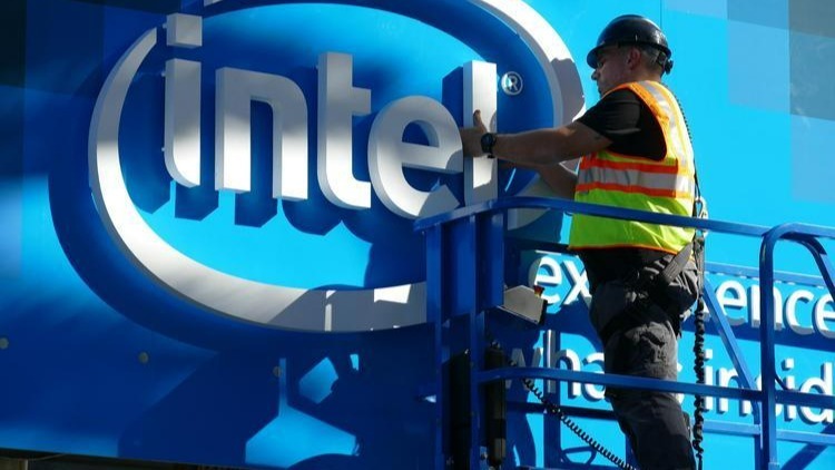 英特尔为Arrow Lake桌面处理器准备雷电5主控“Barlow Ridge”，可提供120 Gbps带宽_凤凰网