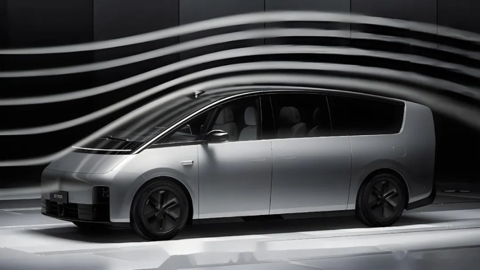 理想MEGA的1万订单去哪儿了_凤凰网