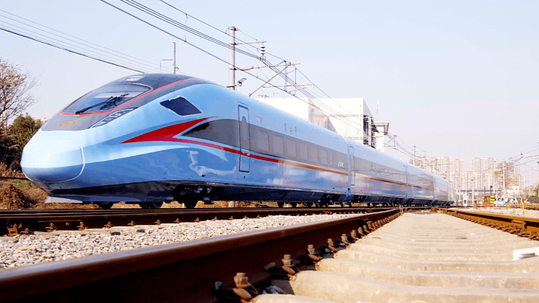 中国CR450动车组样车将在年内下线：时速400公里_凤凰网