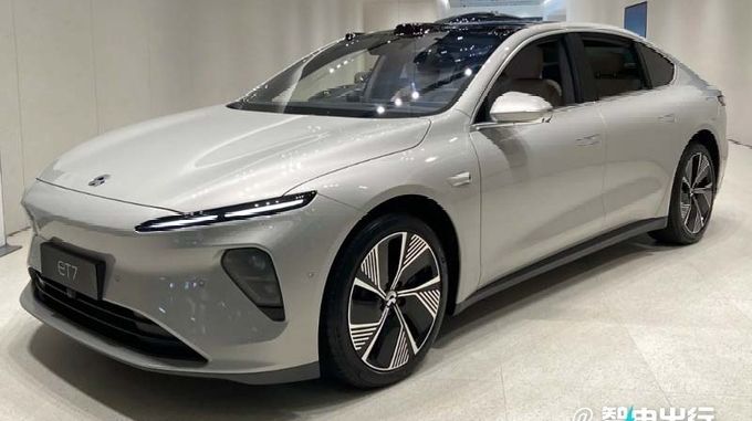 蔚来新ET7配置曝光！超180项升级 6天后上市_凤凰网
