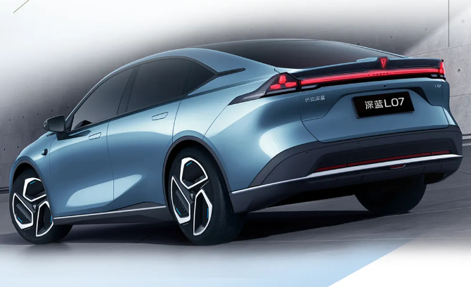 华为深度合作，长安深蓝L07车型官图公布_凤凰网