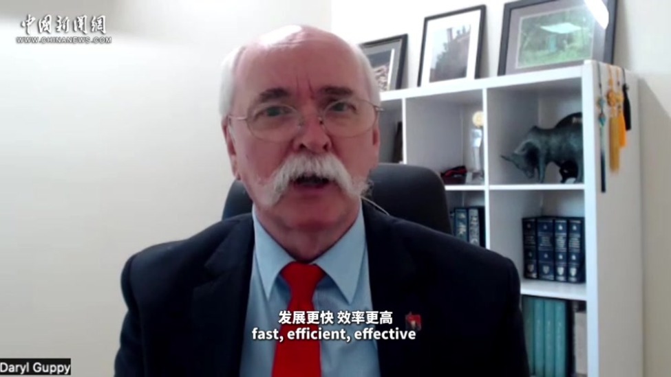 澳学者：中国新能源发展是福音 美国在走“回头路”丨世界观_凤凰网视频_凤凰网