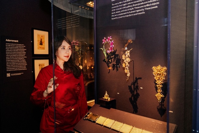 ANNA HU HAUTE JOAILLERIE 经典大作安兰气韵胸针 荣耀获得波士顿美术博物馆永久典藏_凤凰网时尚_凤凰网