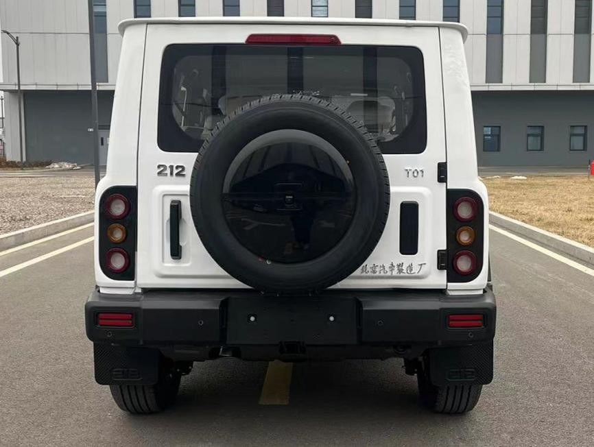 全新回归的212越野车：延续经典，拥抱未来凤凰网河南_凤凰网