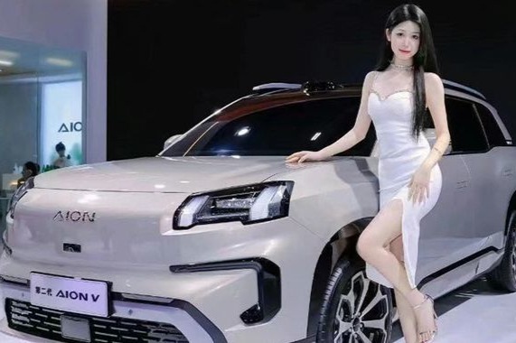 广汽埃安：全尺寸6座SUV九月发布！对标理想L8，有胜算吗？_凤凰网