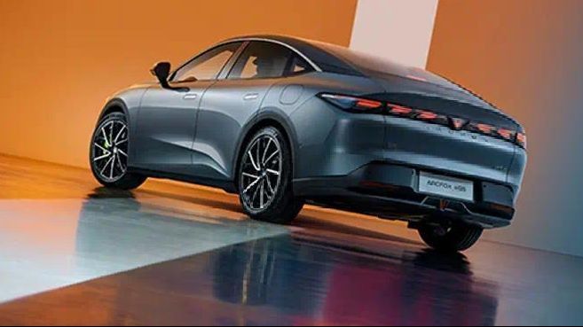 700km续航、800V，华为合资电车15万起_凤凰网