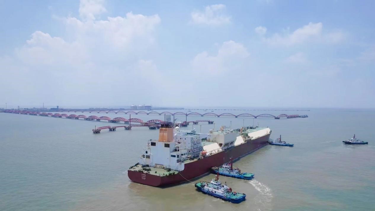 江苏如东洋口港迎来第700艘LNG运输船 中石油江苏LNG接收站“气”润长三角凤凰网江苏_凤凰网