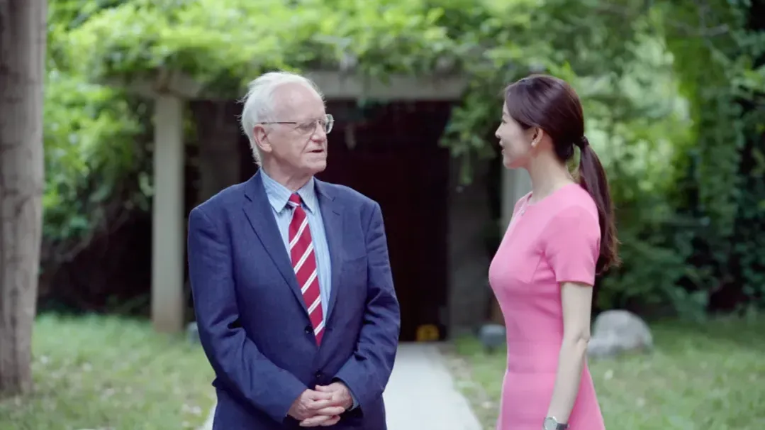 国际法学者：中国是推动世界团结合作的重要力量，美国的野心相当险恶_凤凰网视频_凤凰网