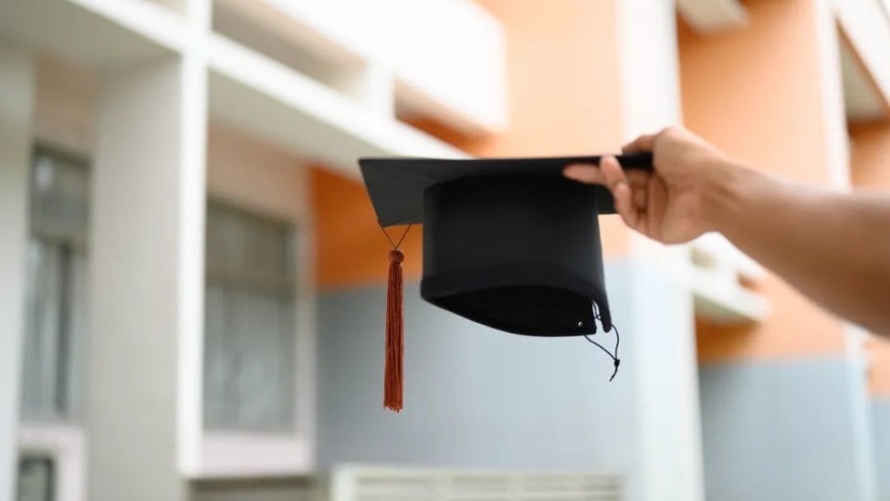 多所高校延长研究生学制，然后呢？_凤凰网