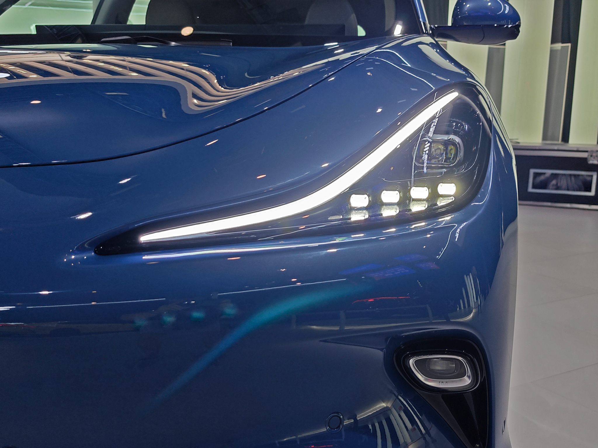 2024成都车展：新款智己LS6即将上市_凤凰网汽车_凤凰网