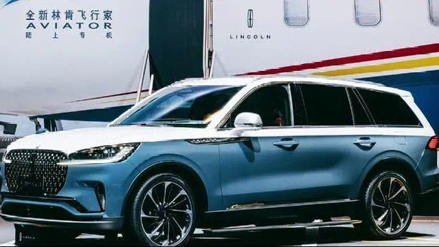 林肯全新飞行家：坚持3.0T+10AT！比宝马X5、奥迪Q7更豪华_凤凰网