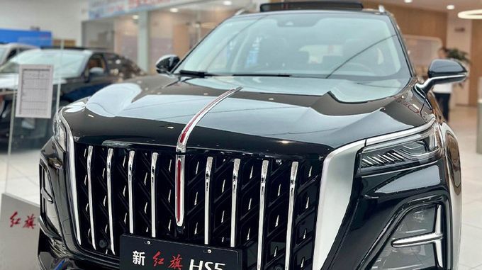 红旗4S店：2025款HS5开订！或9月上市 配置大升级_凤凰网