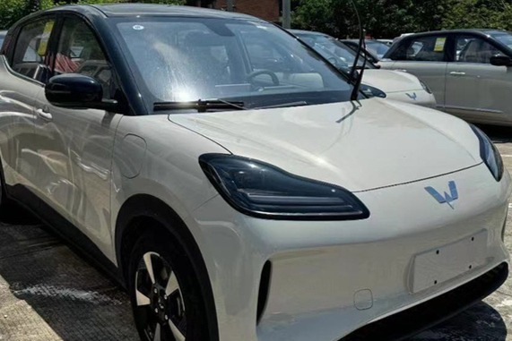 “人民的五菱”将发新5座SUV，4S店曝光价格，靠谱吗？_凤凰网