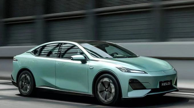 便宜2万！深蓝25款SL03售11.99万起！续航+动力升级_凤凰网