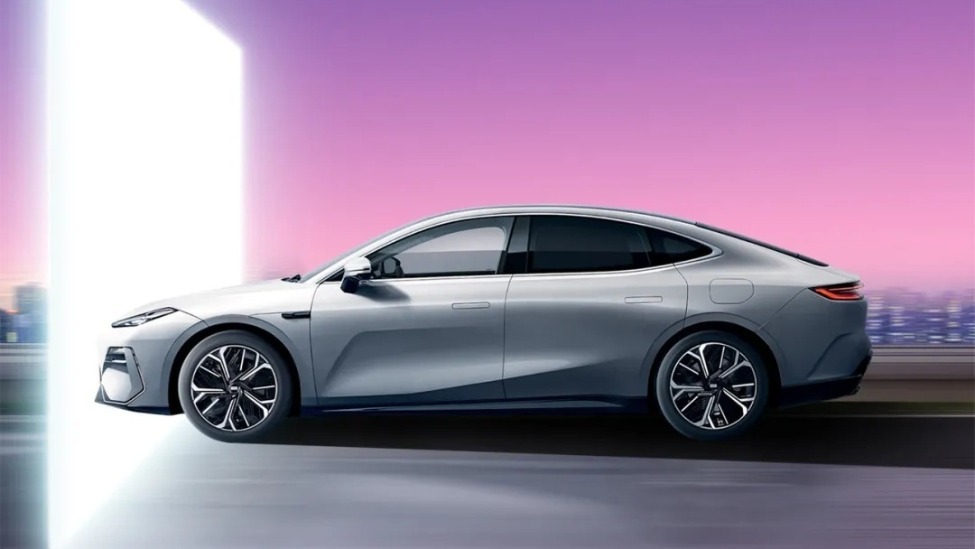 吉利银河E8汽车首个大版本OTA发布：升级银河Flyme Auto_凤凰网