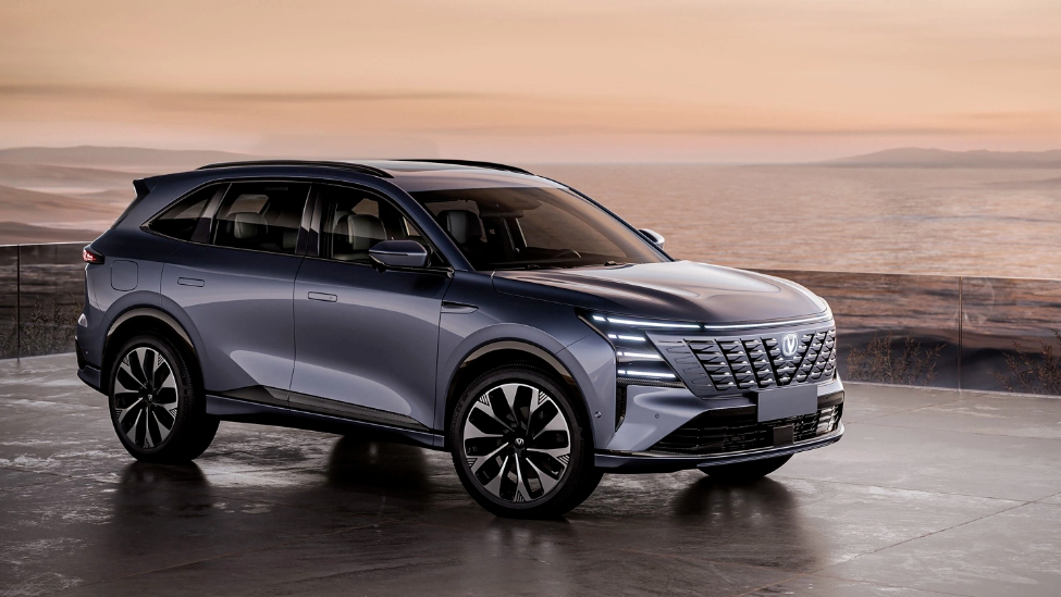 长安汽车：第四代CS75PLUS上市10天累计订单破万_凤凰网