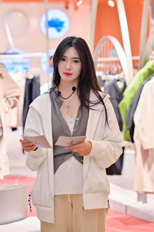 NBA ATELIER首秀亮相三里屯太古里——限时快闪店盛大启幕，引领运动美学新风潮！_凤凰网