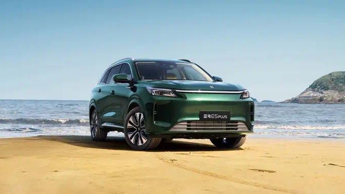 蓝电 E5 PLUS 对比奇瑞风云 T9，谁才是十万级七座SUV首选_凤凰网