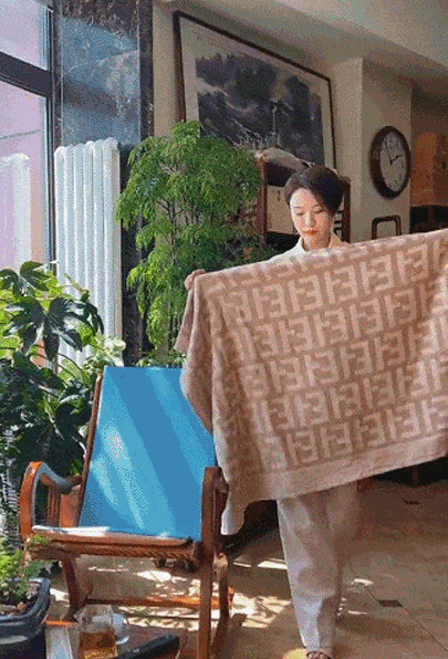 头等舱航空盖毯，吊牌价488，现69.9抢，一毯四季可用凤凰网凰家尚品_凤凰网