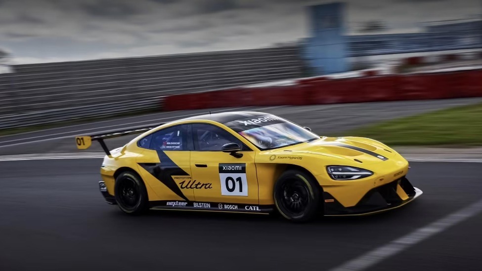 小米SU7 Ultra原型车纽北赛道首跑一镜到底视频公布_凤凰网