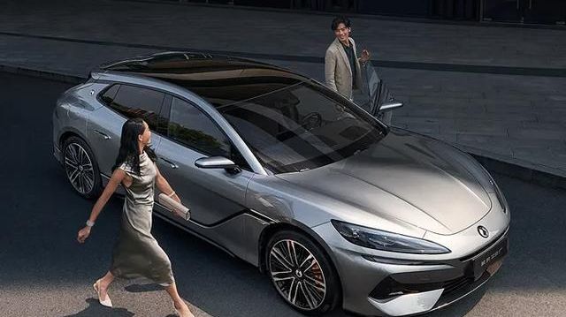 腾势Z9 GT首次OTA升级：城市领航智驾开通苏州、西安、成都等城市_凤凰网