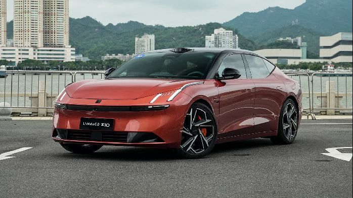 领克Z10 702km四驱Halo版上市 售价22.98万元_凤凰网