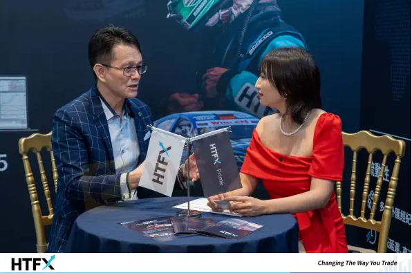 HTFX 于台中金融博览喜获双奖，荣耀时刻见证实力凤凰网河北_凤凰网
