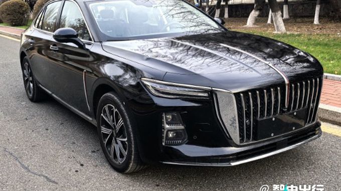 红旗H5 PHEV实拍曝光！车身变高 搭全新混动系统_凤凰网