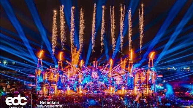 2025 EDC CHINA官宣回归！神级电音烟花盛宴开春再临苏州阳澄湖半岛_凤凰网商业_凤凰网