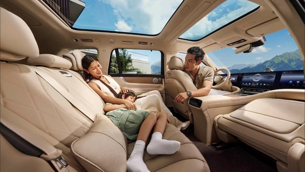 鸿蒙智行问界汽车1月OTA版本功能说明发布：M9车型新增AR-HUD显示倒车影像等功能_凤凰网