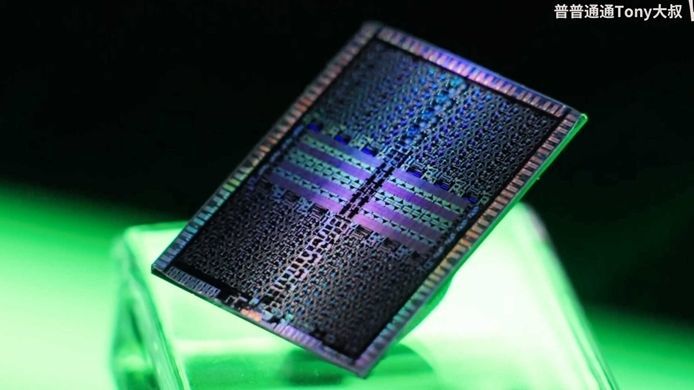 NVIDIA GB202核心照现身：750平方毫米，晶体管密度几乎不变_凤凰网