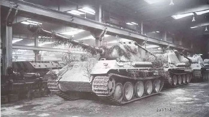 1364. 红军的panther：二战苏联T-V“豹”式坦克（下篇）_凤凰网