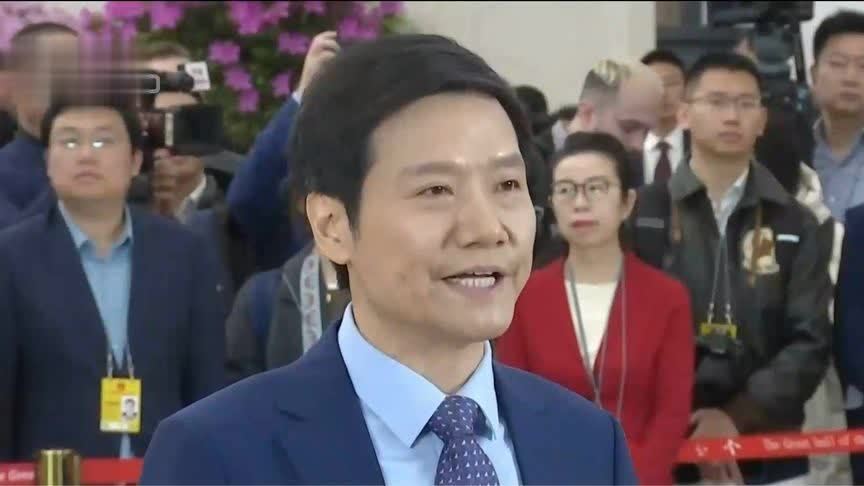 首场“代表通道”民营企业家雷军亮相,“制造业离不开科技创新” 凤凰网视频 凤凰网