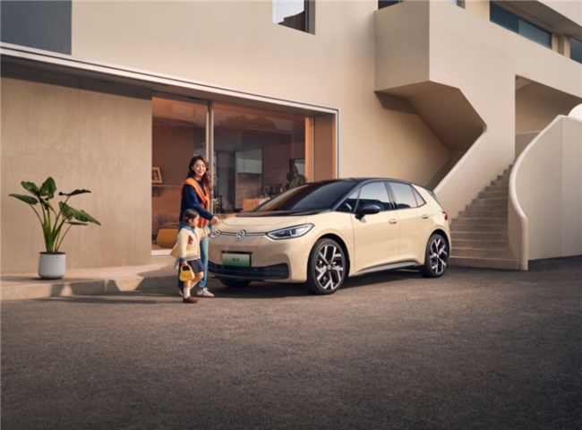 12万左右的车哪款好？ID3 2025聪明款焕新上市，再刷新性价比高度凤凰网山东_凤凰网