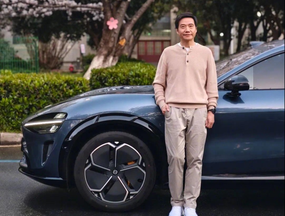 雷军把YU7换成新头像 回应“凌晨5点在武大拍樱花”凤凰网湖北_凤凰网