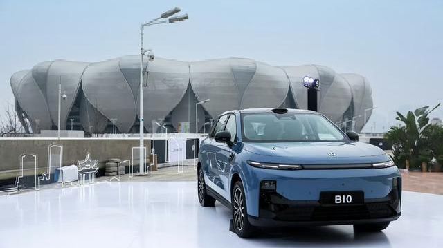 零跑B10再砍一刀，510km版本仅需9.98w，4月可交车_凤凰网