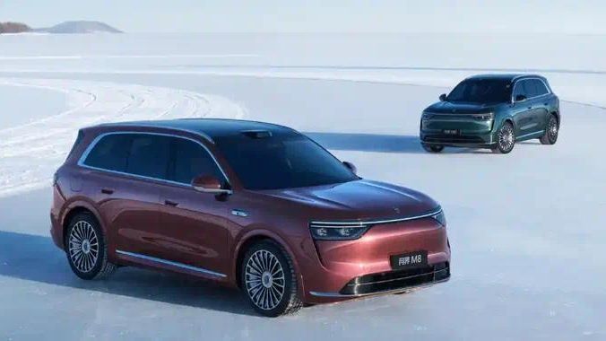 订单火爆：问界M8来势汹汹，BBA们有没有瑟瑟发抖？_凤凰网