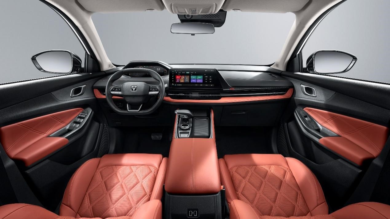 新款长安CS55PLUS升级500Bar超高压直喷发动机 补贴后售价6.79万元起_凤凰网