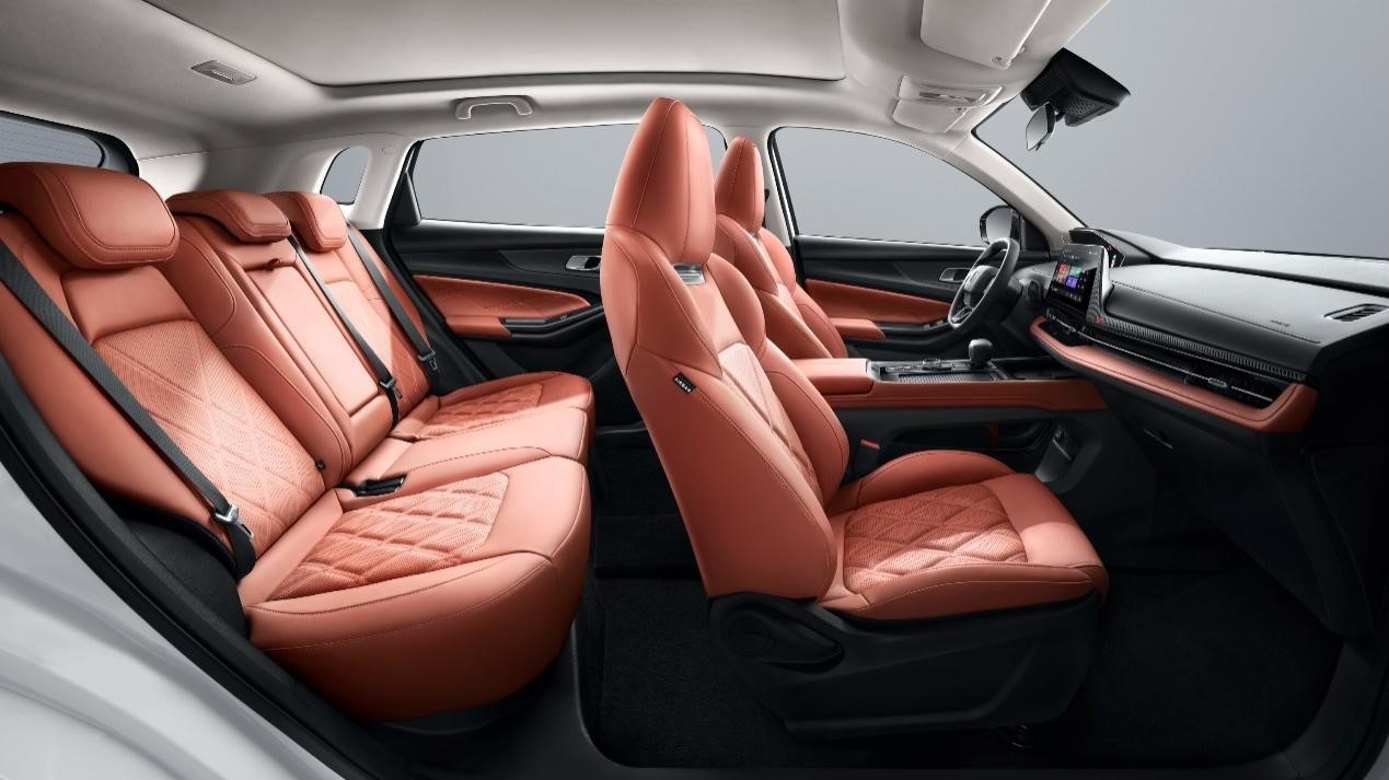 新款长安CS55PLUS升级500Bar超高压直喷发动机 补贴后售价6.79万元起_凤凰网