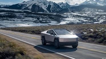 特斯拉Cyber chuck后驱版发布，配置低了，价格没便宜多少_凤凰网