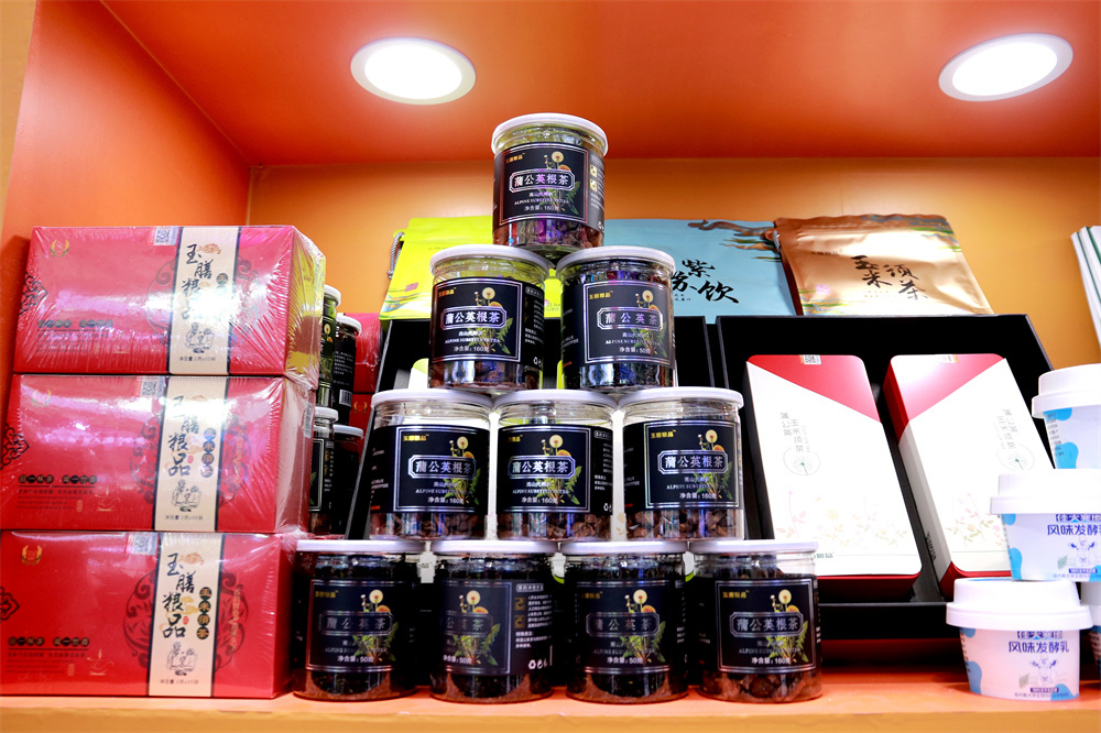 “东极”向“新”潮涌来——第三十四届哈尔滨国际经济贸易洽谈会佳木斯展区侧记__凤凰网