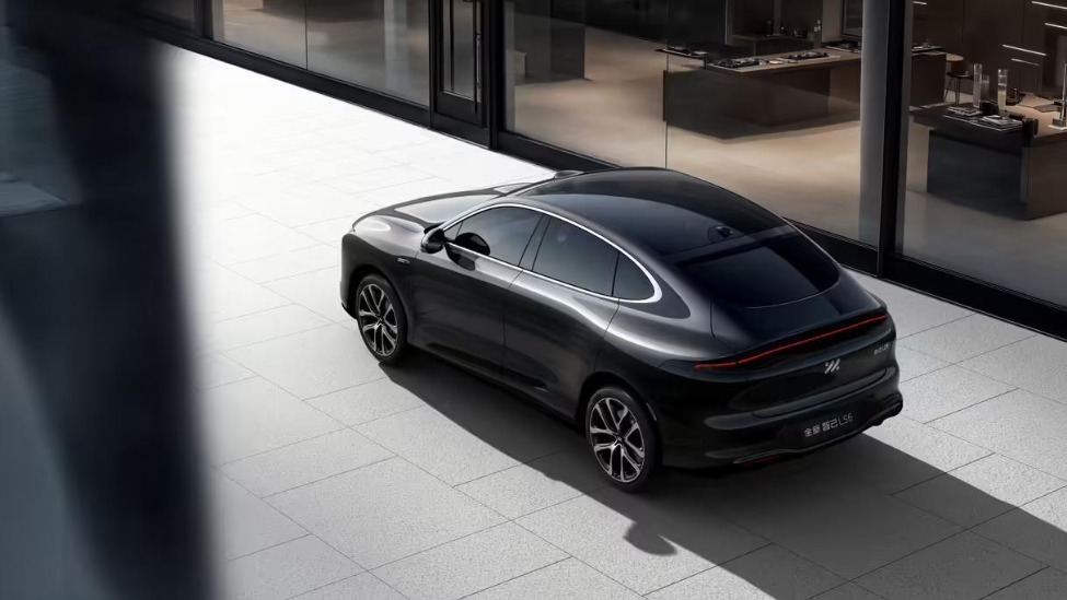 智己汽车“超级增程”宣布8月1日全球首发，新一代智己LS6、LS9三四季度发布_凤凰网