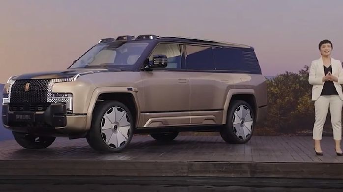 130万元！比亚迪仰望U8L鼎世版开启预售，搭载天神之眼A三激光版_凤凰网