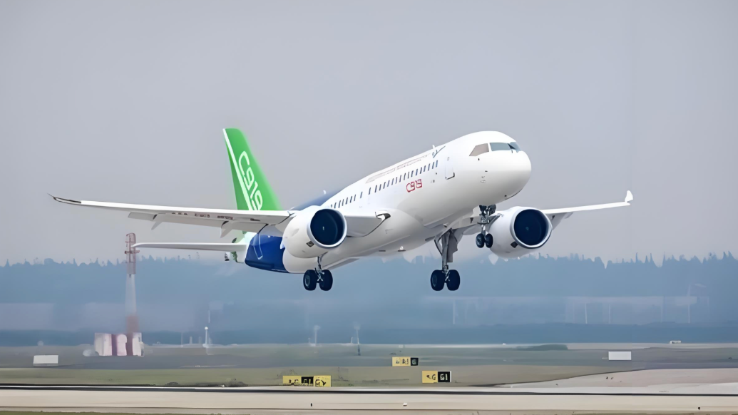 中国有能力解决卡脖子，国产大飞机C919已完全达到欧美适航标准_凤凰网