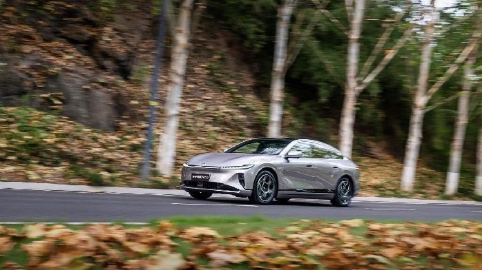 启源A07超长蓝鲸纯电版/增程版上市 13.99万起_凤凰网