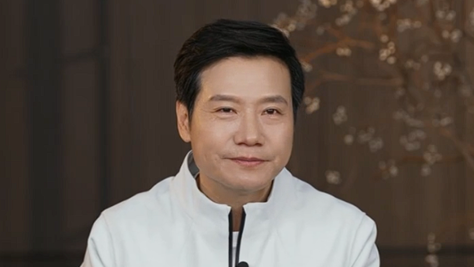 雷军回应网传小米SU3渲染图：肯定是假的！车型规划都保密_凤凰网