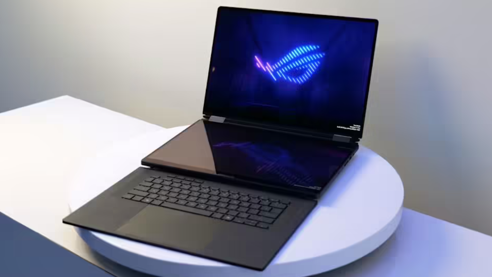 华硕ROG Zephyrus Duo双屏游戏本亮相CES 2026，至高可选RTX5090显卡_凤凰网