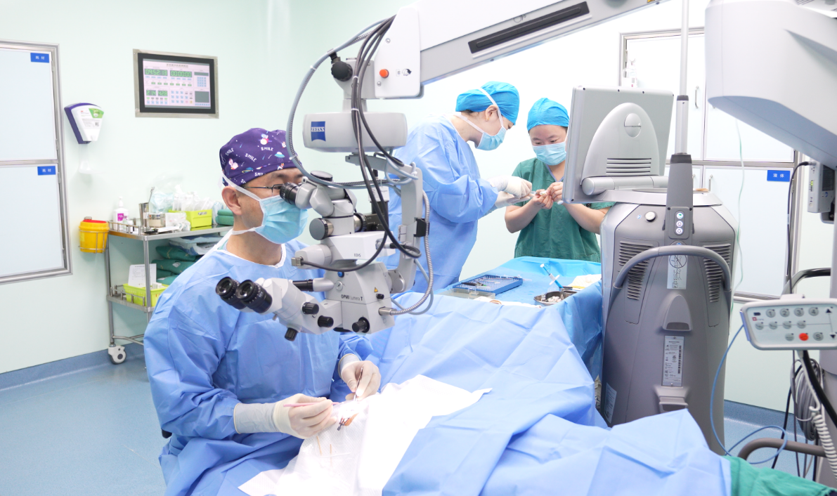 国内首批！EVO+ICL (V5) 植入手术在青岛眼科医院成功开展凤凰网青岛_凤凰网