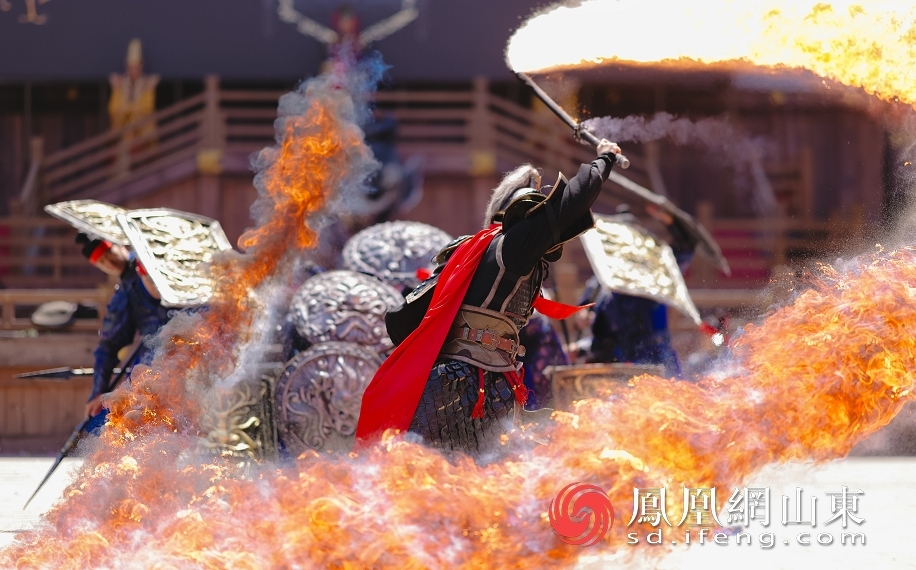 冬游齐鲁｜临沂琅琊古城：一座“活”在演艺里的千年古城凤凰网山东_凤凰网