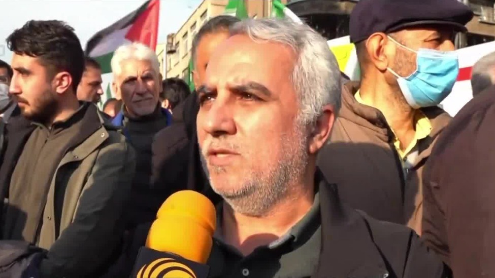 伊朗举行支持政府集会，民众：罪魁祸首正是美国，各国应觉醒谴责美国_凤凰网资讯_凤凰网